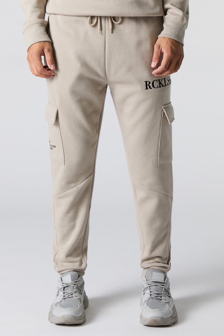 Jogger cargo en molleton avec motif brodé – Urban Planet